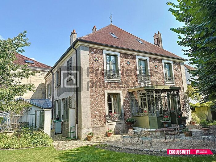 Maison à vendre - Brie-Comte-Robert, Leclerc, Verdun - 11 pièces - 7 chambres