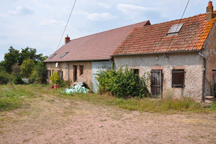 Maison 11 pièces à Lapalisse, à vendre