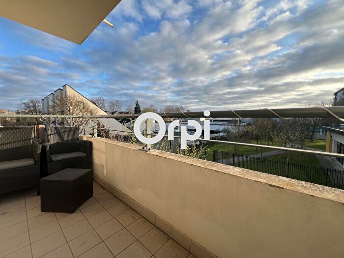 Appartement à vendre - Trappes, La Plaine de Neauphle - 3 pièces - 2 chambres