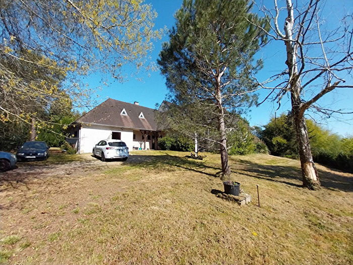 Maison à vendre - Sainte-Eulalie - 9 pièces - 6 chambres