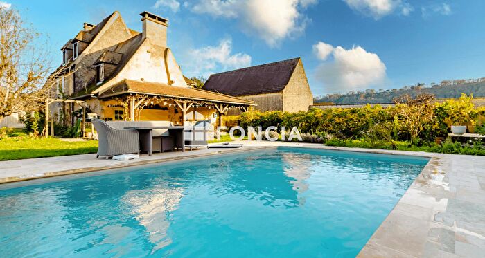 Maison à vendre - Le Bugue - 8 pièces - 4 chambres