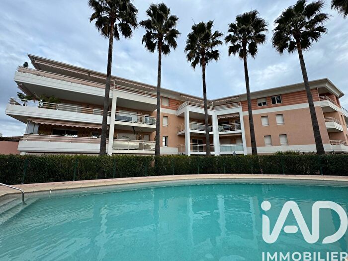 Appartement à vendre - Antibes, Rastines, Super Antibes, Laval, La Fontonne - 3 pièces - 2 chambres