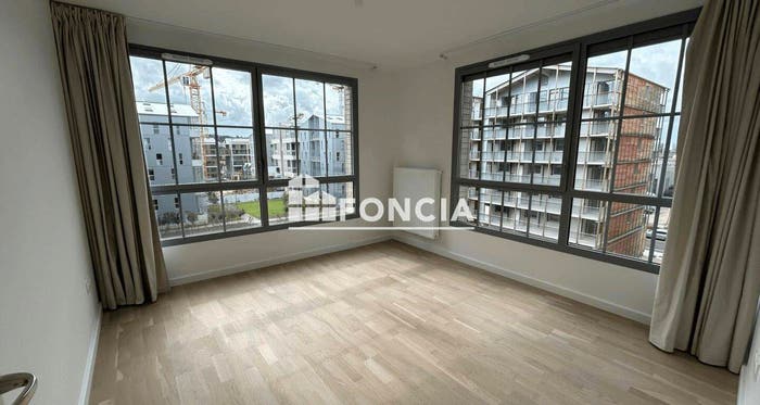 Appartement 4 pièces à Bordeaux, à louer