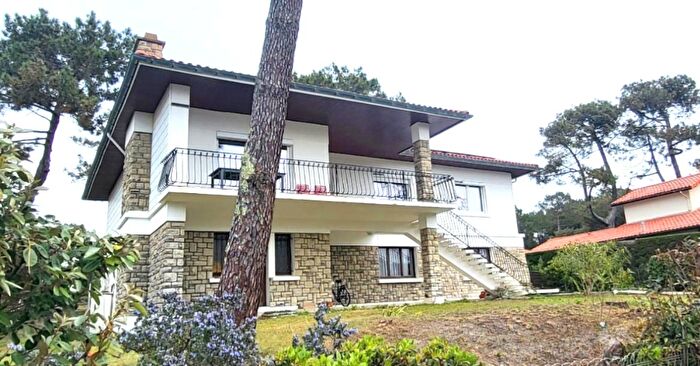 Maison à vendre - Mimizan - 8 pièces - 6 chambres