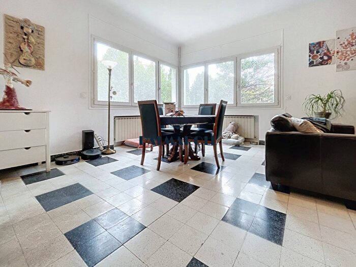 Appartement à louer - Les Platanes, Perpignan - 4 pièces - 3 chambres