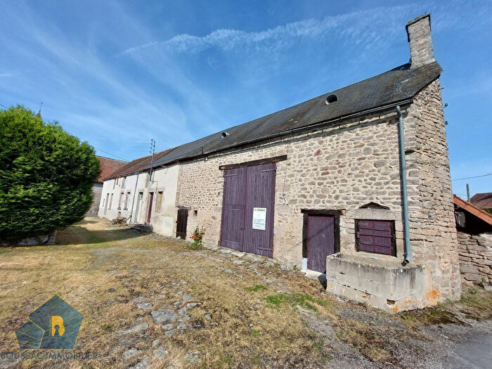 Maison 1 pièce à vendre à Saint-Silvain-Bas-le-Roc