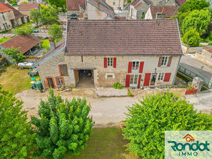 Maison 8 pièces à Cussey-les-Forges, à vendre