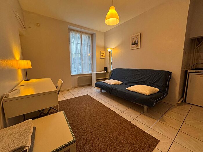 Appartement à louer - Grammont, Tours - 1 pièce