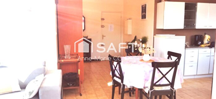 Appartement à vendre - Valras-Plage, Centre-ville, Port, Pêcheurs - 2 pièces - 1 chambre