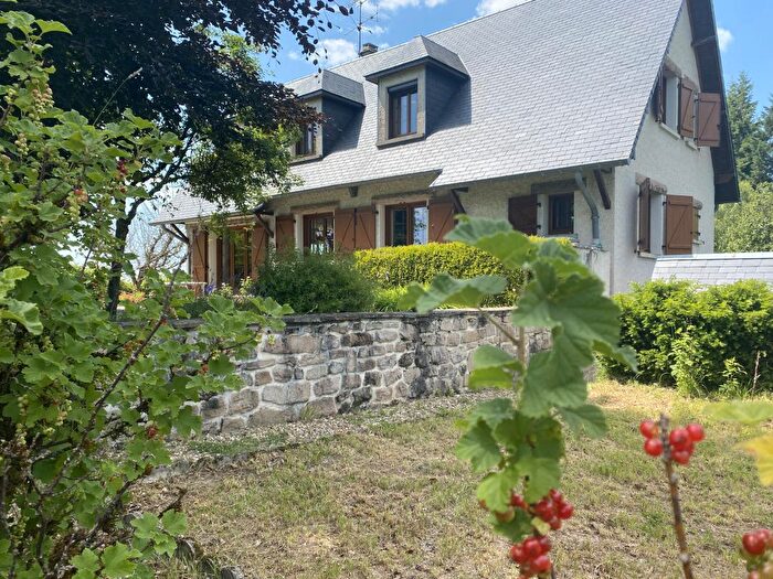 Maison à vendre - Bugeat - 7 pièces - 5 chambres