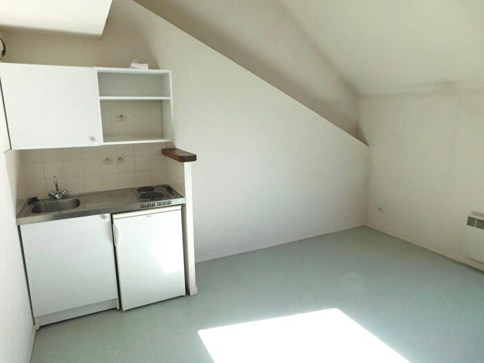 Berriat-Ampere, Grenoble - Appartement 1 pièce à louer
