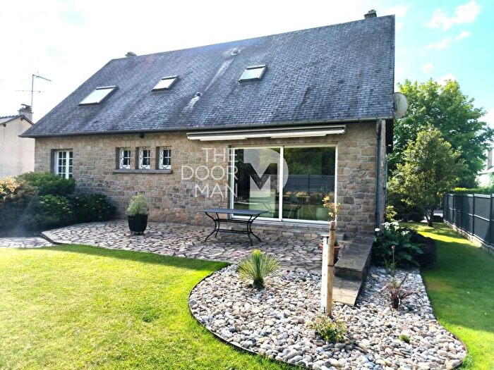 Maison à vendre - Oisseau - 9 pièces - 6 chambres