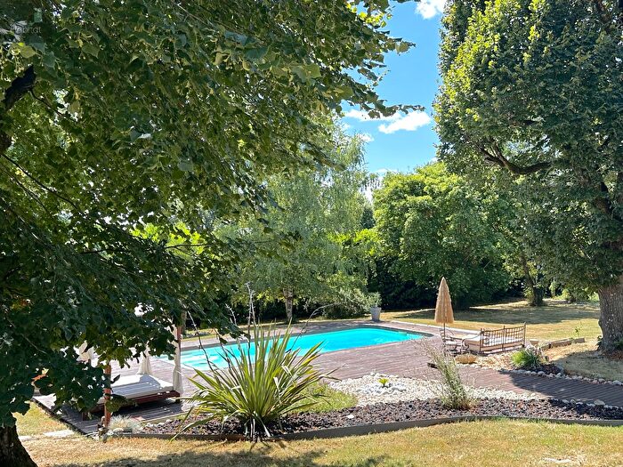 Maison à vendre - Naucelle - 9 pièces - 7 chambres