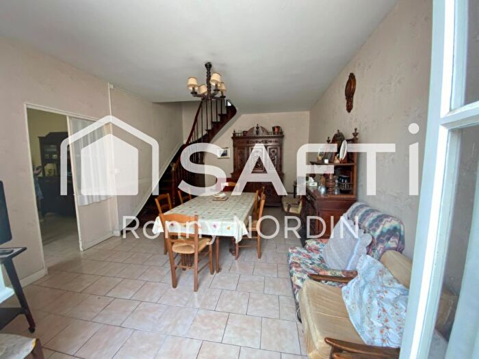 Maison à vendre - Castillon-la-Bataille - 6 pièces - 4 chambres