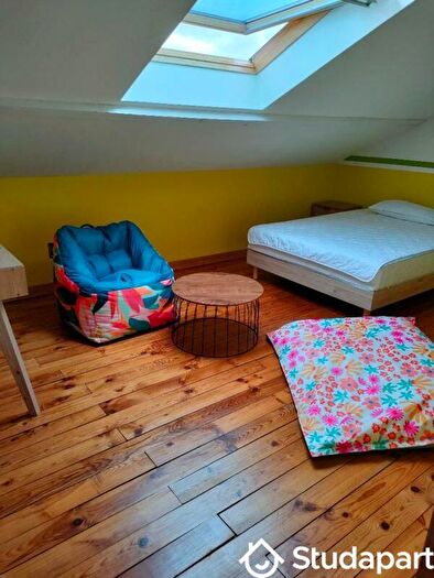 Appartement 1 pièce à louer à Gare-Senelle-Pont de Paris, Laval