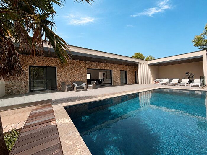 Nîmes, Vacquerolles, Golf : Maison 5 pièces à vendre