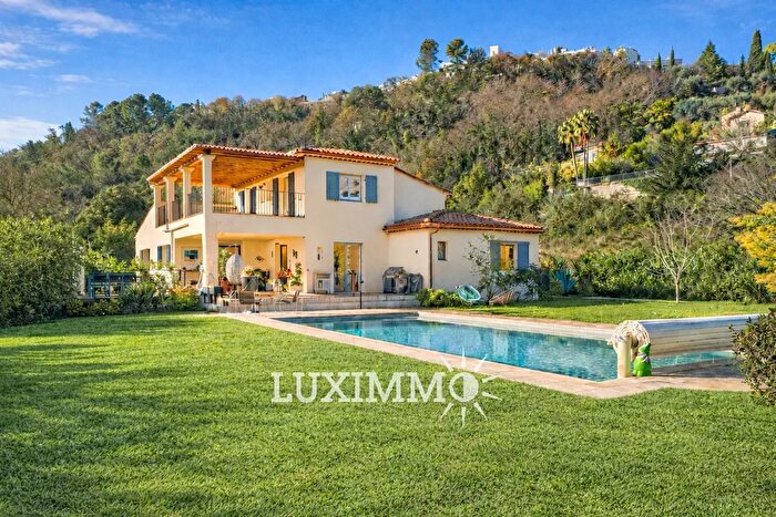 Maison à vendre - Saint-Paul-de-Vence - 8 pièces - 5 chambres