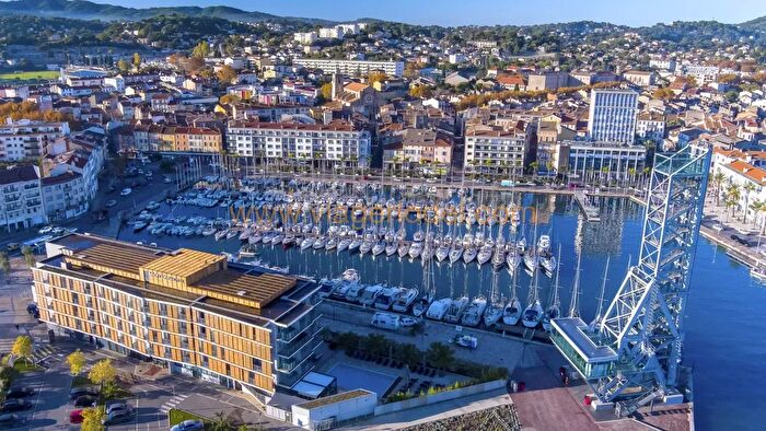 Appartement à vendre - La Seyne-sur-Mer, Ouest - 3 pièces - 2 chambres