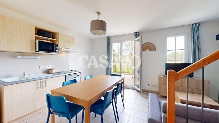 Maison à vendre - Cabriès - 4 pièces - 3 chambres