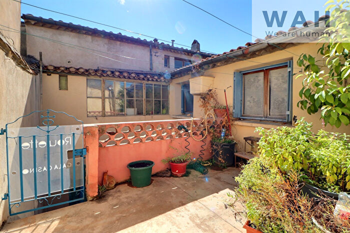 Maison à vendre - Lunel, Centre-ville, Gare - 8 pièces - 7 chambres