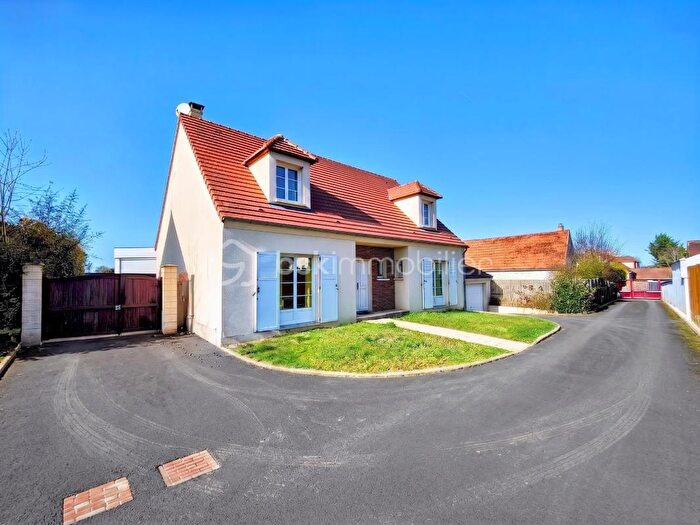 Maison 6 pièces à Jouars-Pontchartrain, à vendre