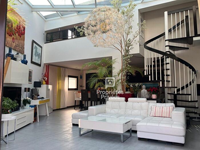 Maison à vendre - Thoiry - 4 pièces - 2 chambres