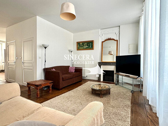 Appartement à louer - Ribérac - 4 pièces - 3 chambres