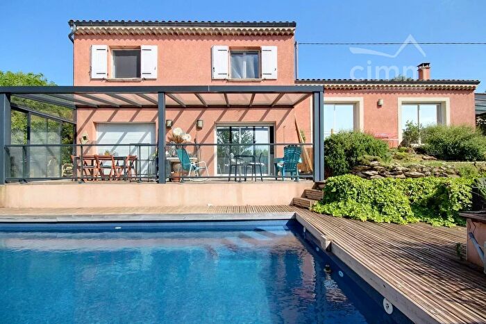 Maison à vendre - Le Teil - 7 pièces - 4 chambres