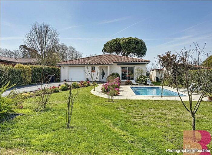 Maison à vendre - Roquettes - 4 pièces - 3 chambres