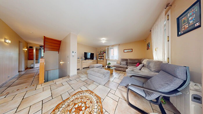 Maison à vendre - Marignier - 5 pièces - 4 chambres