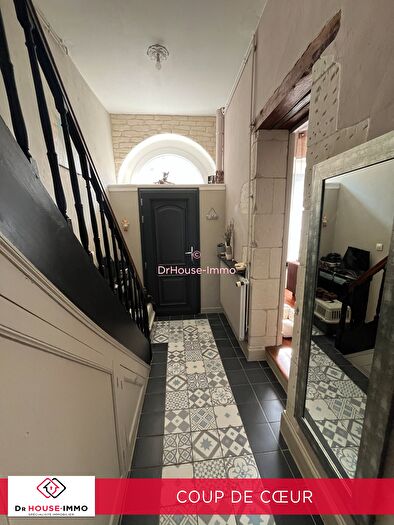Maison à vendre - Dangé-Saint-Romain - 5 pièces - 4 chambres