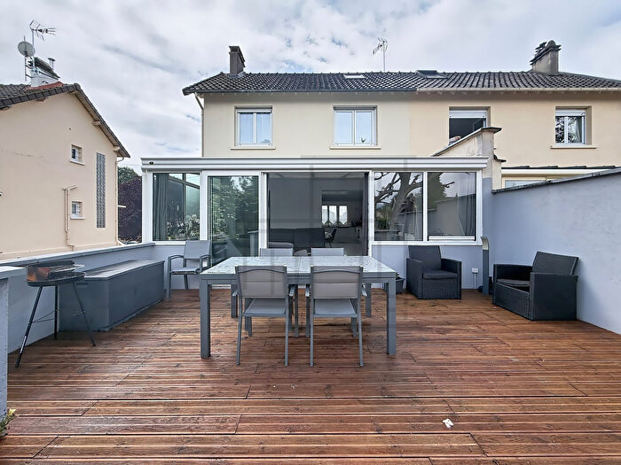 Maison 6 pièces à Parmain, à vendre