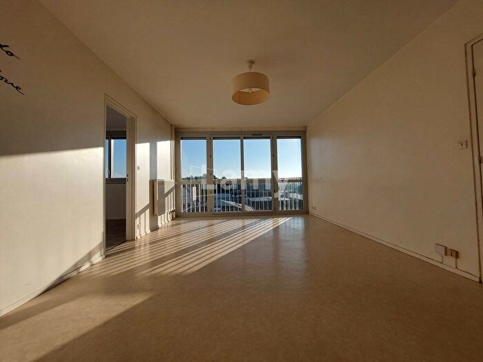 Appartement à louer - Corgnac-Centre Commercial, Limoges - 2 pièces - 1 chambre