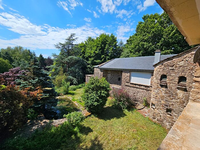 Maison 6 pièces à vendre à Murat-sur-Vèbre