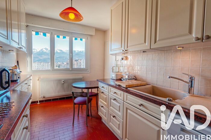 Appartement à vendre - Grenoble, Eaux-Claires, Mistral - 5 pièces - 4 chambres