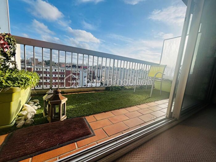 Appartement à vendre - Lille, Saint-Maurice, Pellevoisin - 3 pièces - 2 chambres