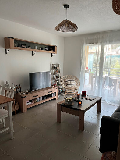 Appartement à louer - Saint-Martin-du-Var - 2 pièces - 1 chambre