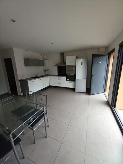 Appartement à louer - Luzinay - 2 pièces - 1 chambre