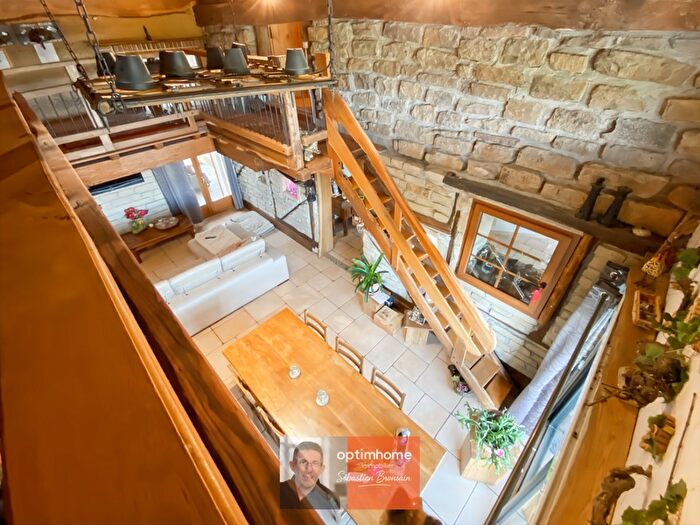 Maison à vendre - Dommartin-lès-Cuiseaux - 9 pièces - 4 chambres