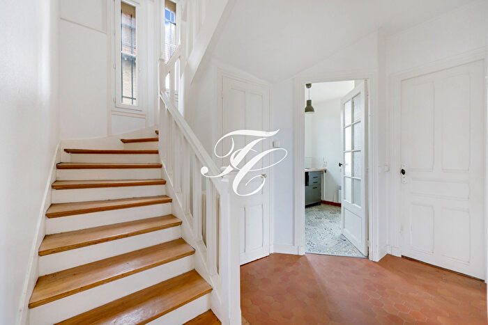 Maison à vendre - Saint-Cloud, Montretout, Coutureau - 5 pièces - 3 chambres