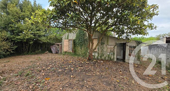 Maison 2 pièces à vendre à Saint-Martin-Longueau