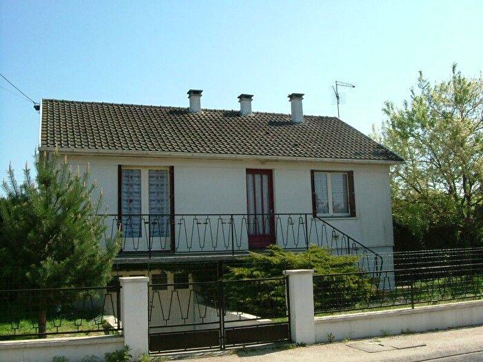 Maison 3 pièces à louer à Vitry-aux-Loges