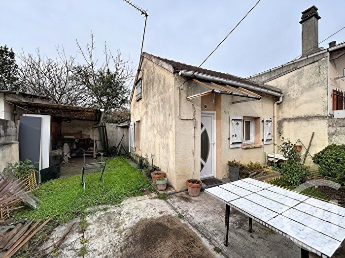 Garges-lès-Gonesse, L'Argentière - Maison 2 pièces à vendre