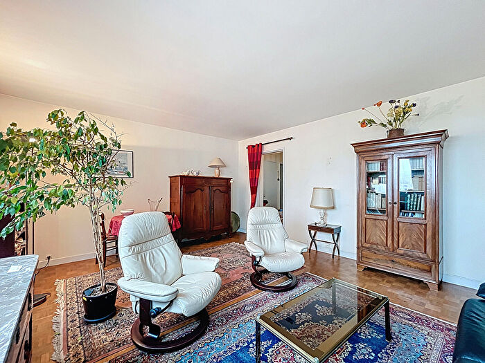 Appartement 4 pièces à vendre à Châtillon, Roissys, Béranger