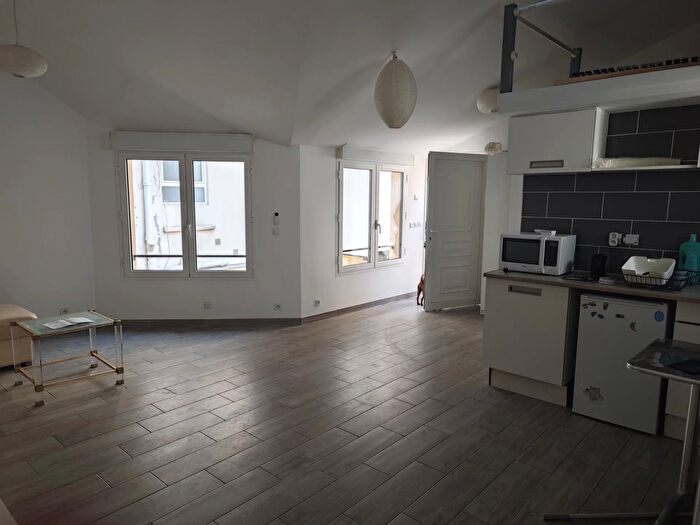 Appartement 1 pièce à louer à Saint-Ouen, Garibaldi