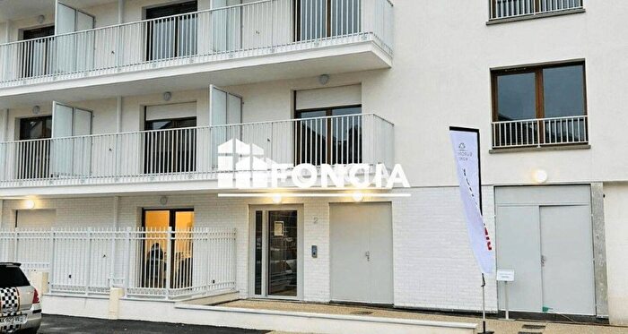Nord, Ris-Orangis : Appartement 2 pièces à louer