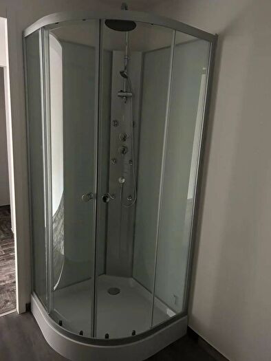 Appartement à louer - Centre Sud, Luxeuil-les-Bains - 1 pièce