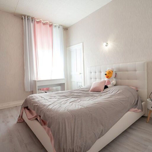 Appartement à vendre - Le Creusot, Sud - 4 pièces - 3 chambres