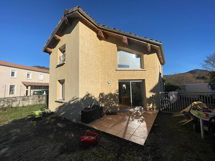 Maison à louer - Meyras - 3 pièces - 2 chambres