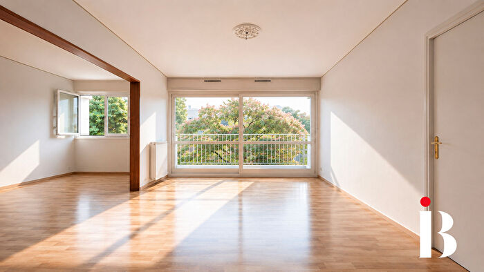 Saint-Herblain, Est : Appartement 5 pièces à vendre